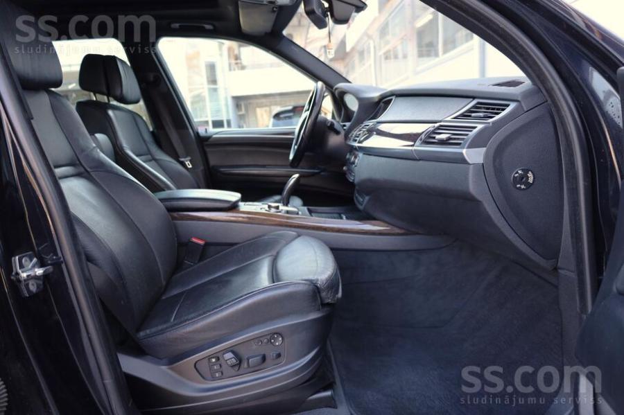 Zils BMW X5 2008 Rīga, ar dzinēja tilpumu 3.00 L un nobraukumu 0 tūkst. km par 8495 €, foto 17 vietnē AUTOMOTO.COM.LV