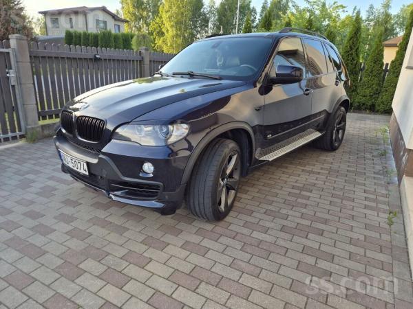 Blue BMW X5 2008 in Jelgava, with an engine capacity of 4.80 L and mileage of 286 thousand km for 12000 €, photo 2 on AUTOMOTO.COM.LV
