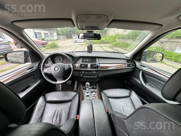 Zils BMW X5 2008 Rīga, ar dzinēja tilpumu 3.00 L un nobraukumu 319 tūkst. km par 7999 €, foto 5 vietnē AUTOMOTO.COM.LV