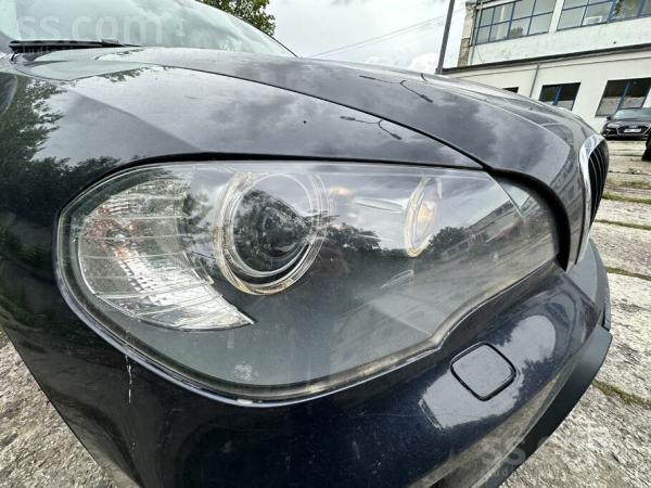 Blue BMW X5 2008 in Riga, with an engine capacity of 3.00 L and mileage of 319 thousand km for 7999 €, photo 10 on AUTOMOTO.COM.LV