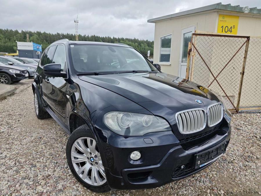 Zils BMW X5 2008 Viļņa, ar dzinēja tilpumu 2.99 L un nobraukumu 264 tūkst. km par 8690 €, foto 1 vietnē AUTOMOTO.COM.LV