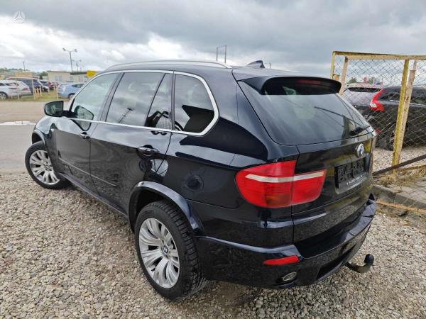 Zils BMW X5 2008 Viļņa, ar dzinēja tilpumu 2.99 L un nobraukumu 264 tūkst. km par 8690 €, foto 5 vietnē AUTOMOTO.COM.LV