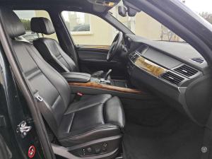 Zils BMW X5 2008 Viļņa, ar dzinēja tilpumu 2.99 L un nobraukumu 264 tūkst. km par 8690 €, foto 20 vietnē AUTOMOTO.COM.LV