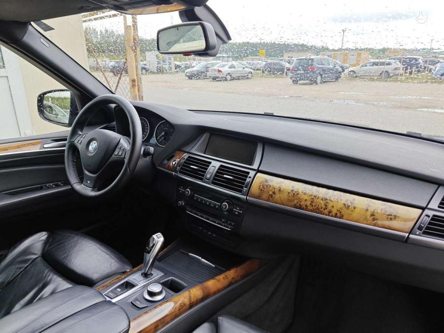 Zils BMW X5 2008 Viļņa, ar dzinēja tilpumu 2.99 L un nobraukumu 264 tūkst. km par 8690 €, foto 21 vietnē AUTOMOTO.COM.LV