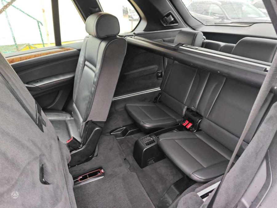 Zils BMW X5 2008 Viļņa, ar dzinēja tilpumu 2.99 L un nobraukumu 264 tūkst. km par 8690 €, foto 29 vietnē AUTOMOTO.COM.LV