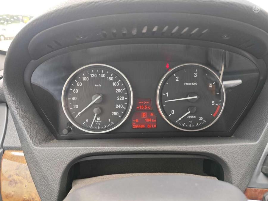 Zils BMW X5 2008 Viļņa, ar dzinēja tilpumu 2.99 L un nobraukumu 264 tūkst. km par 8690 €, foto 32 vietnē AUTOMOTO.COM.LV