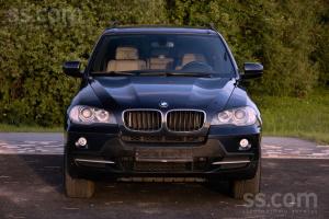 Zils BMW X5 2008 Jelgava, ar dzinēja tilpumu 3.00 L un nobraukumu 252 tūkst. km par 8850 €, foto  vietnē AUTOMOTO.COM.LV