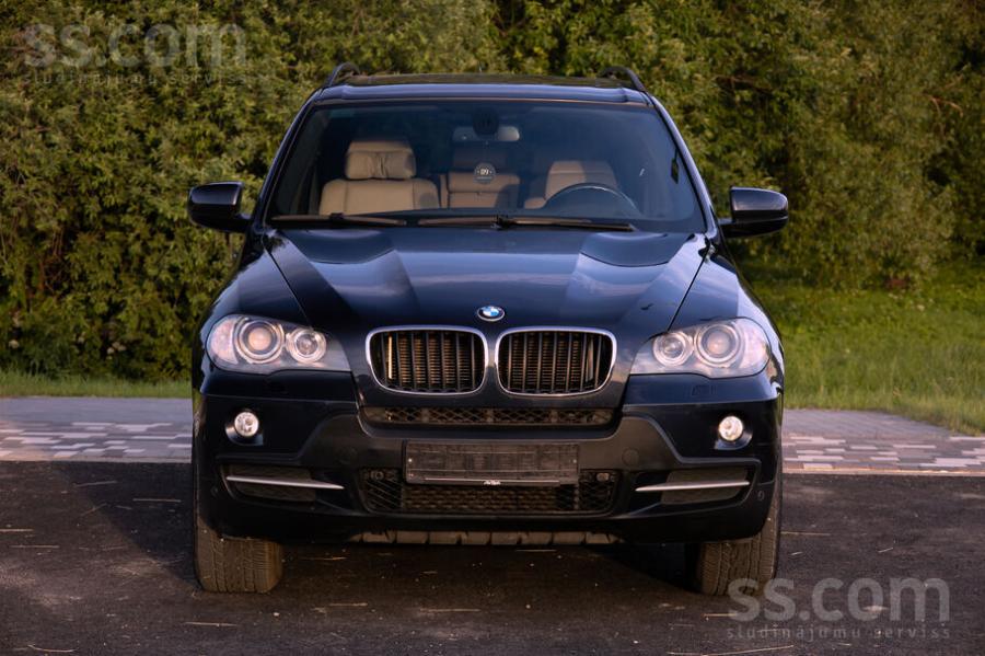 Blue BMW X5 2008 in Jelgava, with an engine capacity of 3.00 L and mileage of 252 thousand km for 8850 €, photo 1 on AUTOMOTO.COM.LV