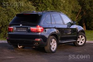Blue BMW X5 2008 in Jelgava, with an engine capacity of 3.00 L and mileage of 252 thousand km for 8850 €, photo 6 on AUTOMOTO.COM.LV