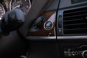 Blue BMW X5 2008 in Jelgava, with an engine capacity of 3.00 L and mileage of 252 thousand km for 8850 €, photo 12 on AUTOMOTO.COM.LV