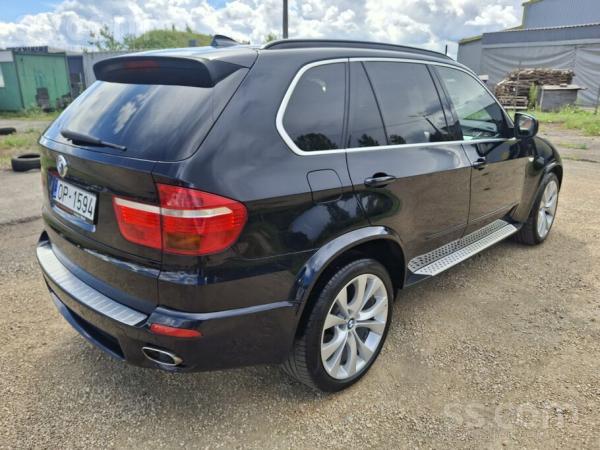 Blue BMW X5 2008 in Riga, with an engine capacity of 3.00 L and mileage of 309 thousand km for 9995 €, photo 6 on AUTOMOTO.COM.LV