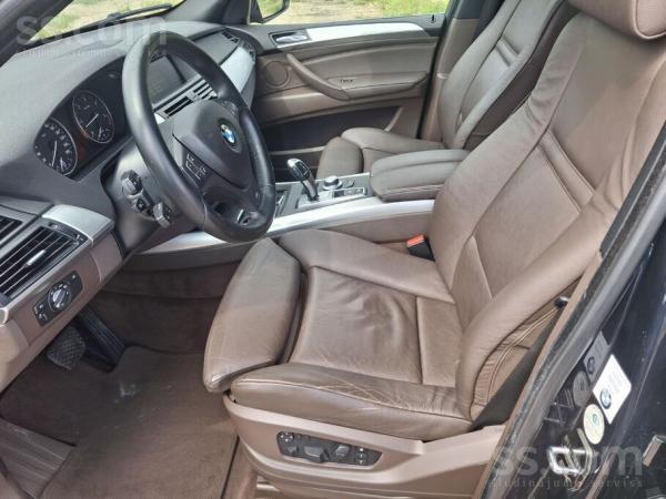 Blue BMW X5 2008 in Riga, with an engine capacity of 3.00 L and mileage of 309 thousand km for 9995 €, photo 7 on AUTOMOTO.COM.LV