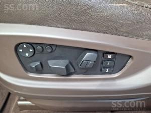 Zils BMW X5 2008 Rīga, ar dzinēja tilpumu 3.00 L un nobraukumu 309 tūkst. km par 9995 €, foto 9 vietnē AUTOMOTO.COM.LV