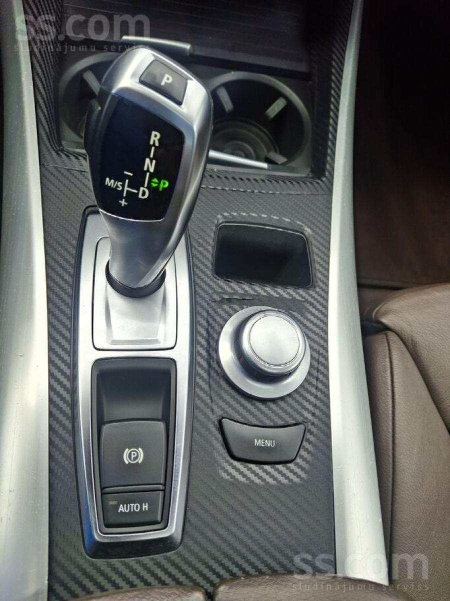 Zils BMW X5 2008 Rīga, ar dzinēja tilpumu 3.00 L un nobraukumu 309 tūkst. km par 9995 €, foto 18 vietnē AUTOMOTO.COM.LV