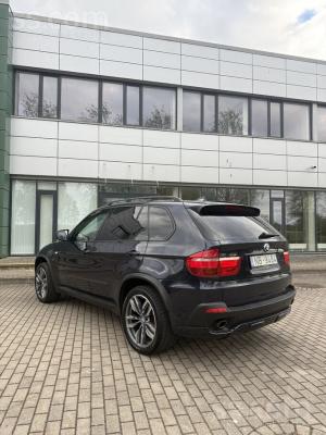 Zils BMW X5 2008 Rīga, ar dzinēja tilpumu 3.00 L un nobraukumu 322 tūkst. km par 8999 €, foto 5 vietnē AUTOMOTO.COM.LV