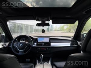 Zils BMW X5 2008 Rīga, ar dzinēja tilpumu 3.00 L un nobraukumu 322 tūkst. km par 8999 €, foto 8 vietnē AUTOMOTO.COM.LV