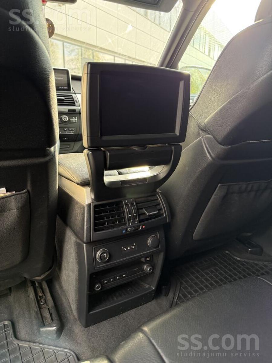Zils BMW X5 2008 Rīga, ar dzinēja tilpumu 3.00 L un nobraukumu 322 tūkst. km par 8999 €, foto 12 vietnē AUTOMOTO.COM.LV