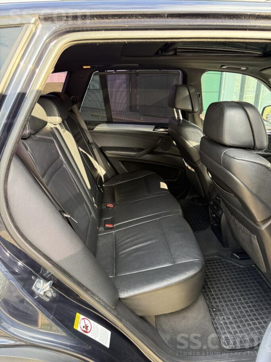 Zils BMW X5 2008 Rīga, ar dzinēja tilpumu 3.00 L un nobraukumu 322 tūkst. km par 8999 €, foto 16 vietnē AUTOMOTO.COM.LV