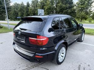 Blue BMW X5 2008 in Ogre, with an engine capacity of 3.00 L and mileage of 257 thousand km for 9499 €, photo 5 on AUTOMOTO.COM.LV