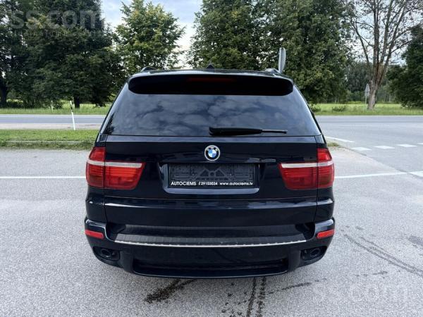 Blue BMW X5 2008 in Ogre, with an engine capacity of 3.00 L and mileage of 257 thousand km for 9499 €, photo 5 on AUTOMOTO.COM.LV