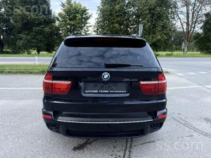 Blue BMW X5 2008 in Ogre, with an engine capacity of 3.00 L and mileage of 257 thousand km for 9499 €, photo 6 on AUTOMOTO.COM.LV