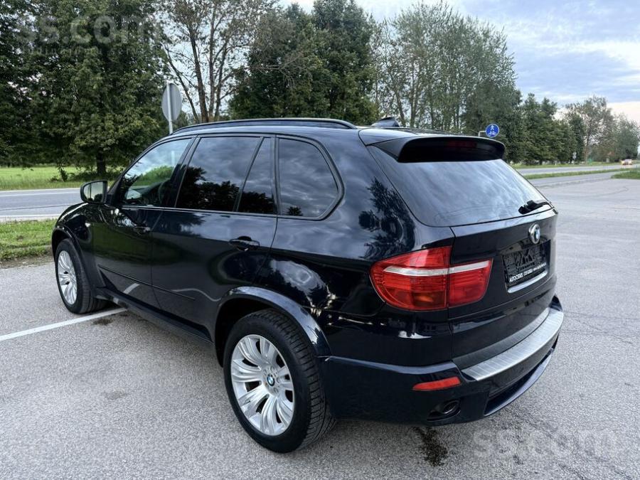 Blue BMW X5 2008 in Ogre, with an engine capacity of 3.00 L and mileage of 257 thousand km for 9499 €, photo 7 on AUTOMOTO.COM.LV