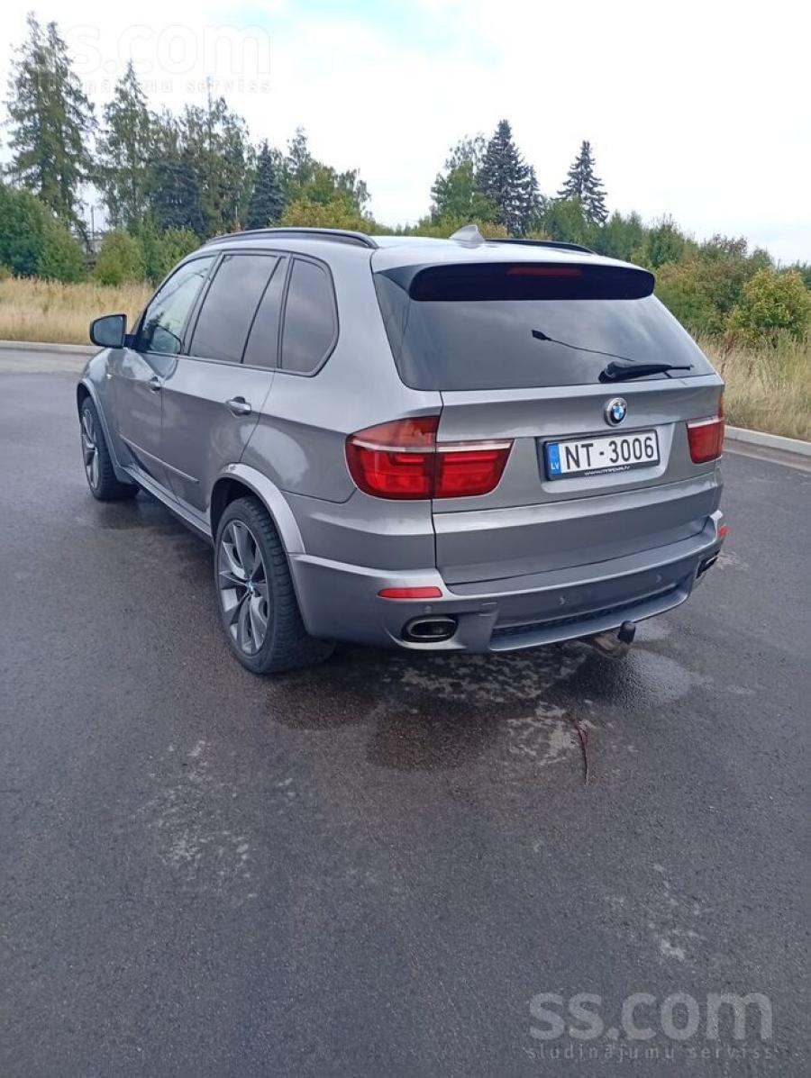 Blue BMW X5 2008 in Dobele, with an engine capacity of 3.00 L and mileage of 467 thousand km for 8500 €, photo 1 on AUTOMOTO.COM.LV