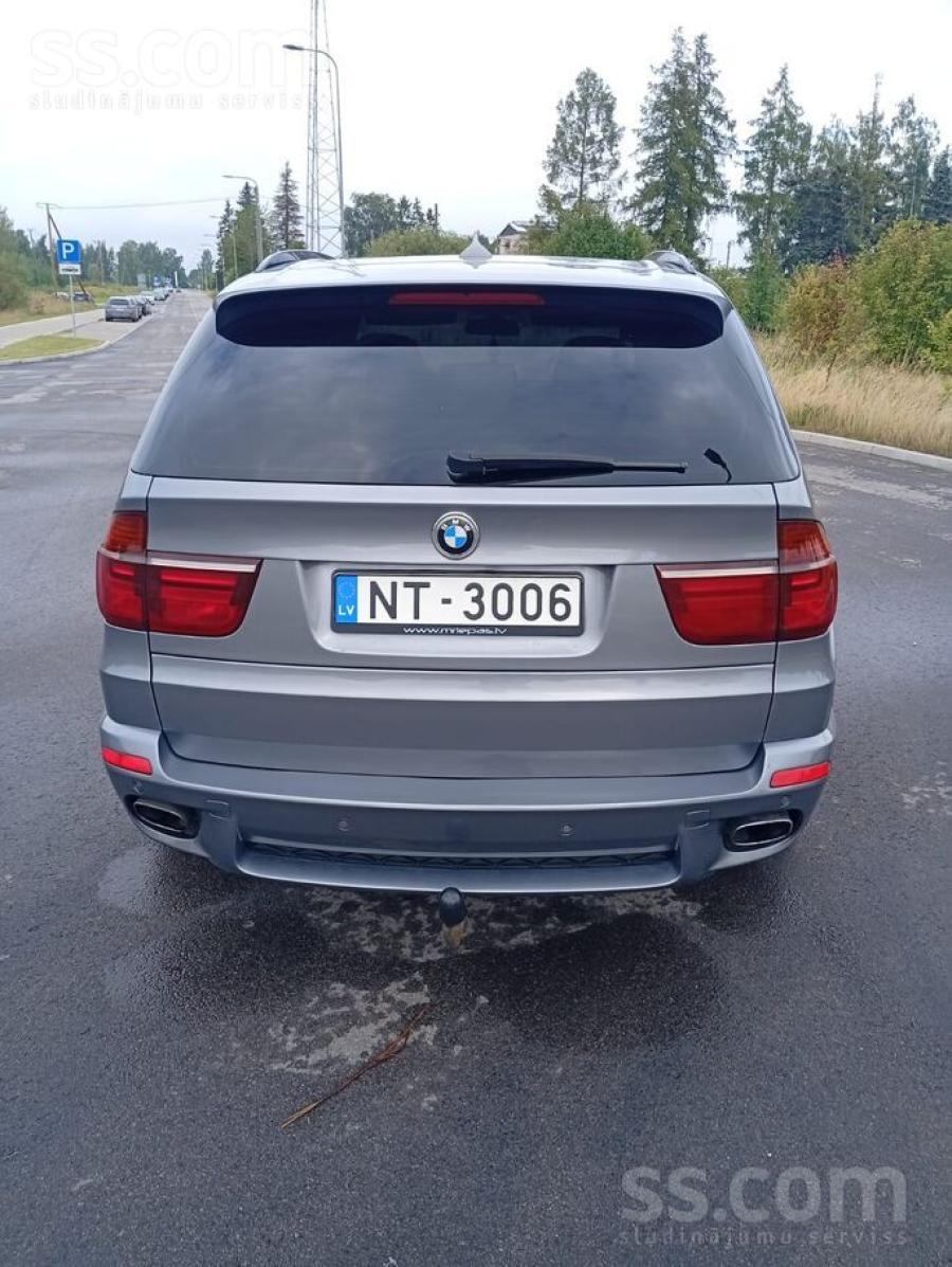 Blue BMW X5 2008 in Dobele, with an engine capacity of 3.00 L and mileage of 467 thousand km for 8500 €, photo 4 on AUTOMOTO.COM.LV