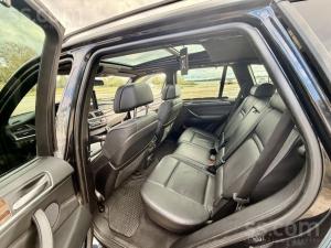 Blue BMW X5 2008 in Riga, with an engine capacity of 3.00 L and mileage of 418 thousand km for 9500 €, photo 9 on AUTOMOTO.COM.LV