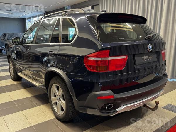 Blue BMW X5 2009 in Riga, with an engine capacity of 3.00 L and mileage of 213 thousand km for 8990 €, photo 6 on AUTOMOTO.COM.LV