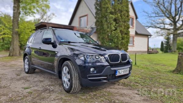 Zils BMW X5 2009 Bauska, ar dzinēja tilpumu 3.00 L un nobraukumu 251 tūkst. km par 9200 €, foto 5 vietnē AUTOMOTO.COM.LV