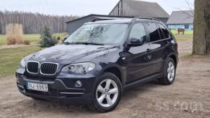 Blue BMW X5 2009 in Riga, with an engine capacity of 3.00 L and mileage of 251 thousand km for 9200 €, photo 3 on AUTOMOTO.COM.LV