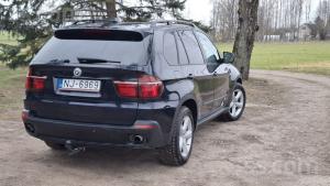 Blue BMW X5 2009 in Riga, with an engine capacity of 3.00 L and mileage of 251 thousand km for 9200 €, photo 4 on AUTOMOTO.COM.LV