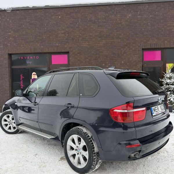 Zils BMW X5 2009 Kaišiadorys, ar dzinēja tilpumu 3.00 L un nobraukumu 321 tūkst. km par 7250 €, foto 4 vietnē AUTOMOTO.COM.LV