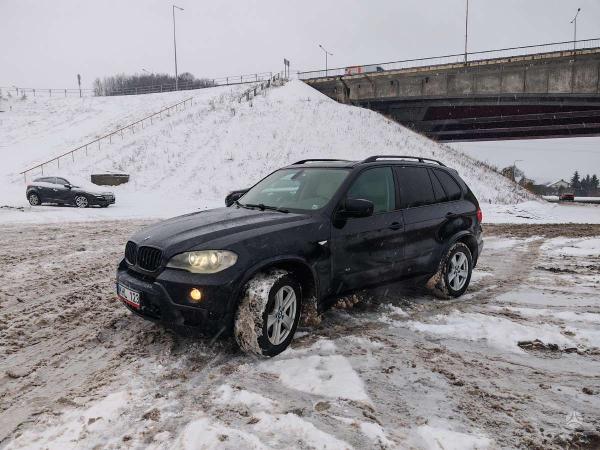 Синий БМВ Х5 2009 в Каунас, объемом двигателя 3.00 л и пробегом 254 тыс. км за 6600 €, фото 8 на AUTOMOTO.COM.LV