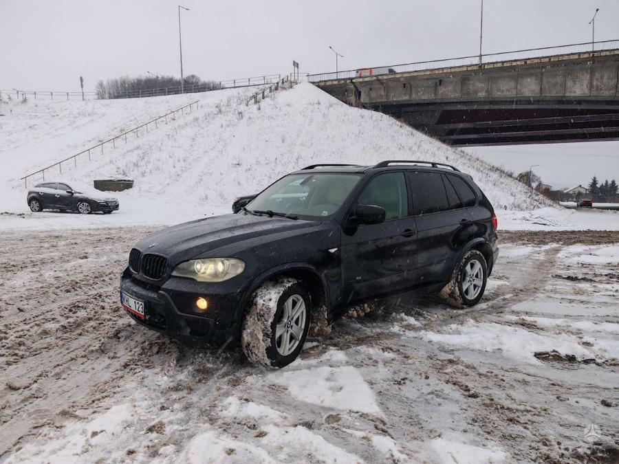 Синий БМВ Х5 2009 в Каунас, объемом двигателя 3.00 л и пробегом 254 тыс. км за 6600 €, фото 8 на AUTOMOTO.COM.LV
