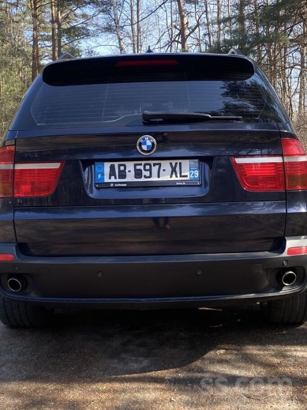Zils BMW X5 2009 Rīga, ar dzinēja tilpumu 3.00 L un nobraukumu 248 tūkst. km par 8800 €, foto 2 vietnē AUTOMOTO.COM.LV