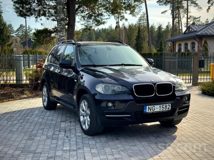 Zils BMW X5 2009 Rīga, ar dzinēja tilpumu 3.00 L un nobraukumu 369 tūkst. km par 8500 €, foto 1 vietnē AUTOMOTO.COM.LV
