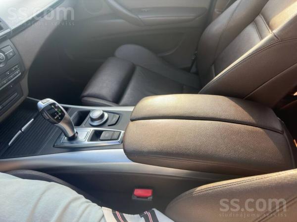 Zils BMW X5 2009 Rēzekne, ar dzinēja tilpumu 3.00 L un nobraukumu 340 tūkst. km par 8299 €, foto 10 vietnē AUTOMOTO.COM.LV