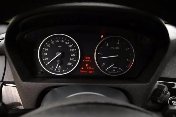 Синий БМВ Х5 2009 в Елгава, объемом двигателя 3.00 л и пробегом 350 тыс. км за 9100 €, фото 10 на AUTOMOTO.COM.LV