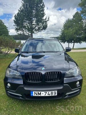 Zils BMW X5 2009 Kuldīga, ar dzinēja tilpumu 3.00 L un nobraukumu 347 tūkst. km par 9000 €, foto  vietnē AUTOMOTO.COM.LV