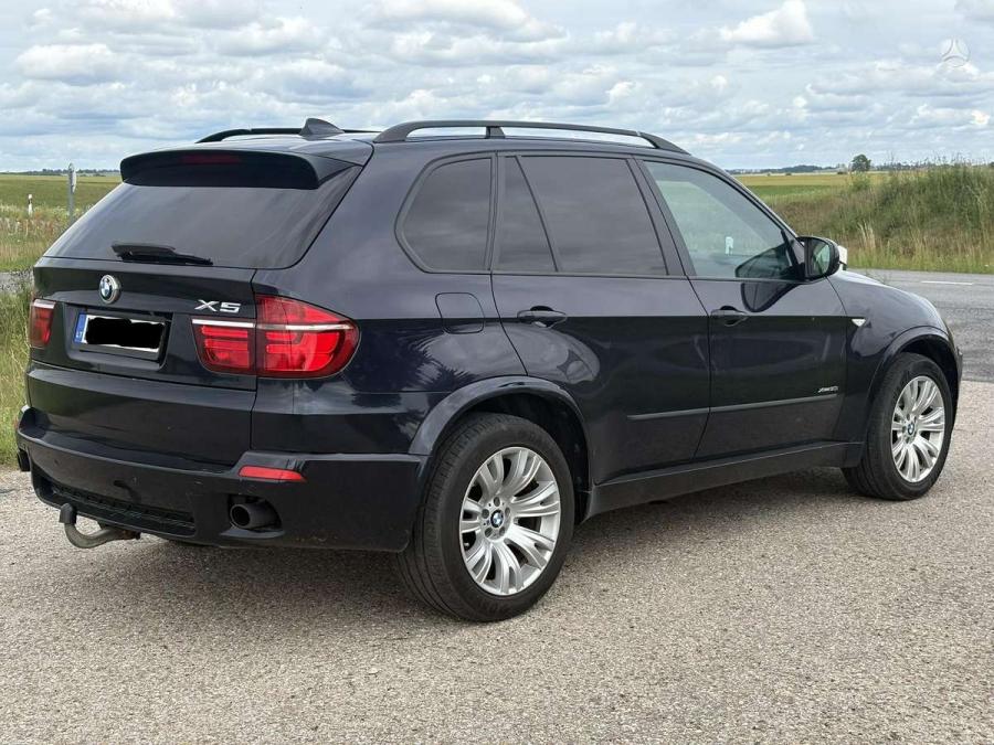 Zils BMW X5 2009 Jonava, ar dzinēja tilpumu 3.00 L un nobraukumu 258 tūkst. km par 5200 €, foto 5 vietnē AUTOMOTO.COM.LV