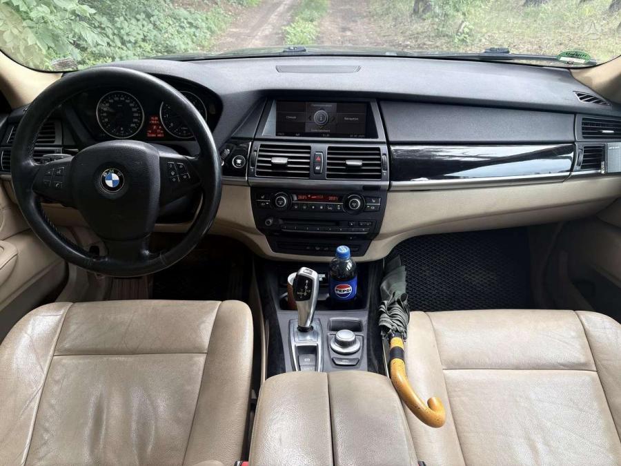 Zils BMW X5 2009 Jonava, ar dzinēja tilpumu 3.00 L un nobraukumu 258 tūkst. km par 5200 €, foto 8 vietnē AUTOMOTO.COM.LV