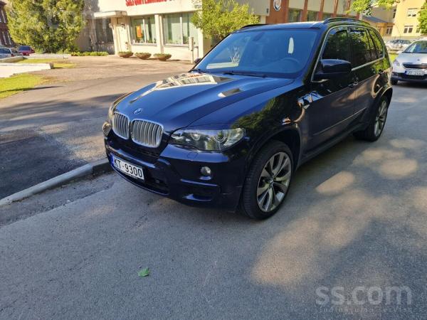 Zils BMW X5 2009 Rīga, ar dzinēja tilpumu 3.00 L un nobraukumu 270 tūkst. km par 8450 €, foto 1 vietnē AUTOMOTO.COM.LV