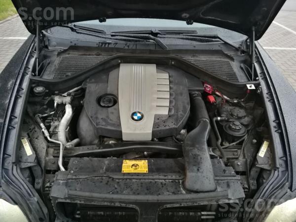 Zils BMW X5 2009 Rīga, ar dzinēja tilpumu 3.00 L un nobraukumu 270 tūkst. km par 8450 €, foto 7 vietnē AUTOMOTO.COM.LV