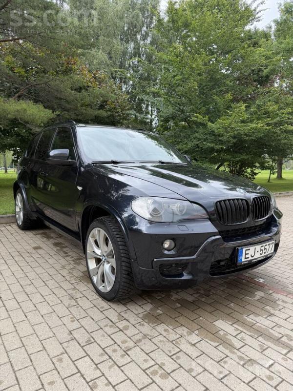 Zils BMW X5 2009 Ogre, ar dzinēja tilpumu 3.00 L un nobraukumu 287 tūkst. km par 8900 €, foto 2 vietnē AUTOMOTO.COM.LV