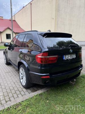 Zils BMW X5 2009 Ogre, ar dzinēja tilpumu 3.00 L un nobraukumu 287 tūkst. km par 8900 €, foto 5 vietnē AUTOMOTO.COM.LV