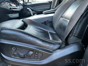 Zils BMW X5 2009 Ogre, ar dzinēja tilpumu 3.00 L un nobraukumu 287 tūkst. km par 8900 €, foto 10 vietnē AUTOMOTO.COM.LV