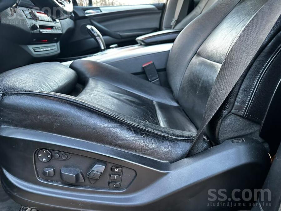 Zils BMW X5 2009 Ogre, ar dzinēja tilpumu 3.00 L un nobraukumu 287 tūkst. km par 8900 €, foto 10 vietnē AUTOMOTO.COM.LV