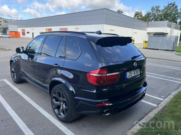 Blue BMW X5 2009 in Riga, with an engine capacity of 3.00 L and mileage of 369 thousand km for 9500 €, photo 4 on AUTOMOTO.COM.LV